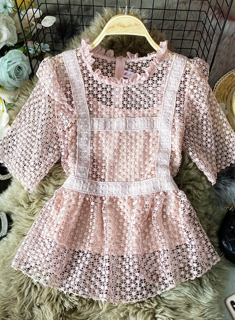 Cute Round Neck Cutout Lace Top Short Sleeve Top on Luulla